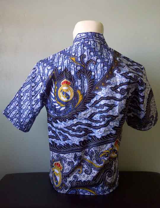 [Toko Olahraga Hawaii Sports] Kemeja Batik Real Madrid
